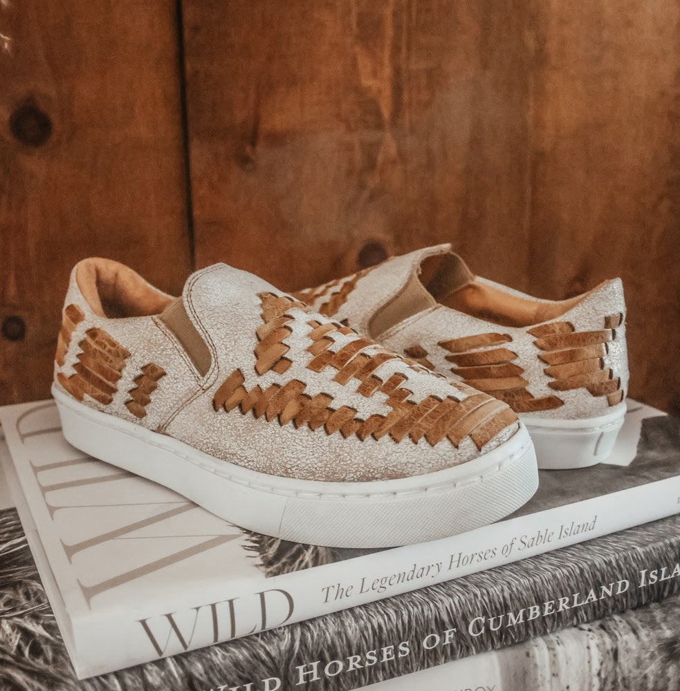 THE DAKOTA SHOE – 7 Bar Boutique